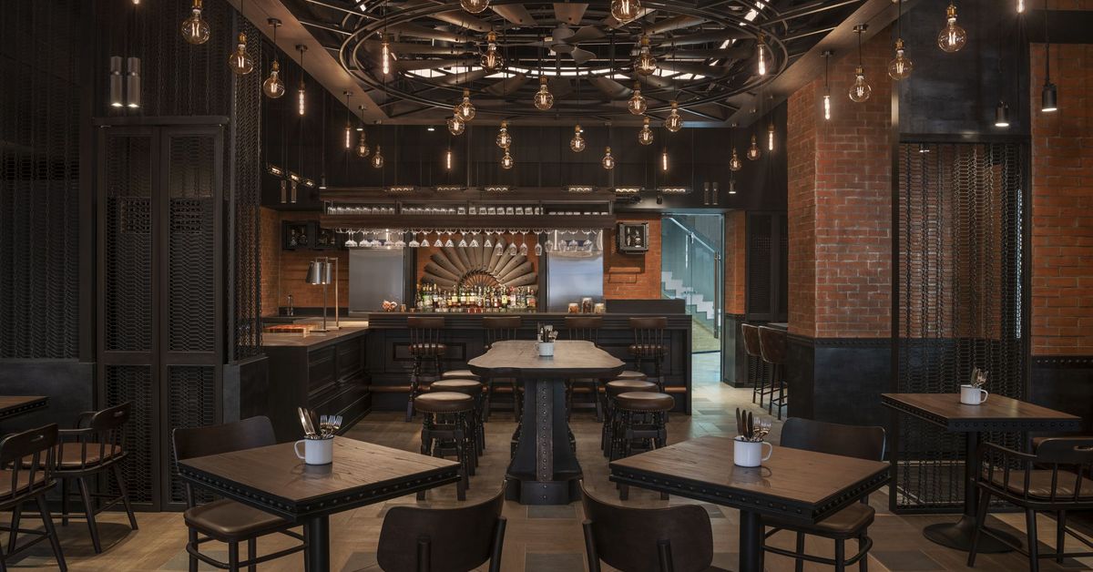 WING IT ALWAYS AT ROLLING RIBS BREW BAR & BBQ, LE MERIDIEN BANGKOK | Franco-thaï Chamber of commerce